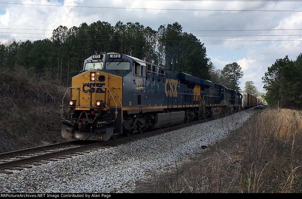 CSX 870, 3042, 2062, and 2770 prepare to sort their cars